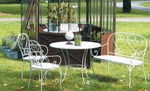 Use Italian Garden Furniture to Transform Your Outdoor Space - Home n ...